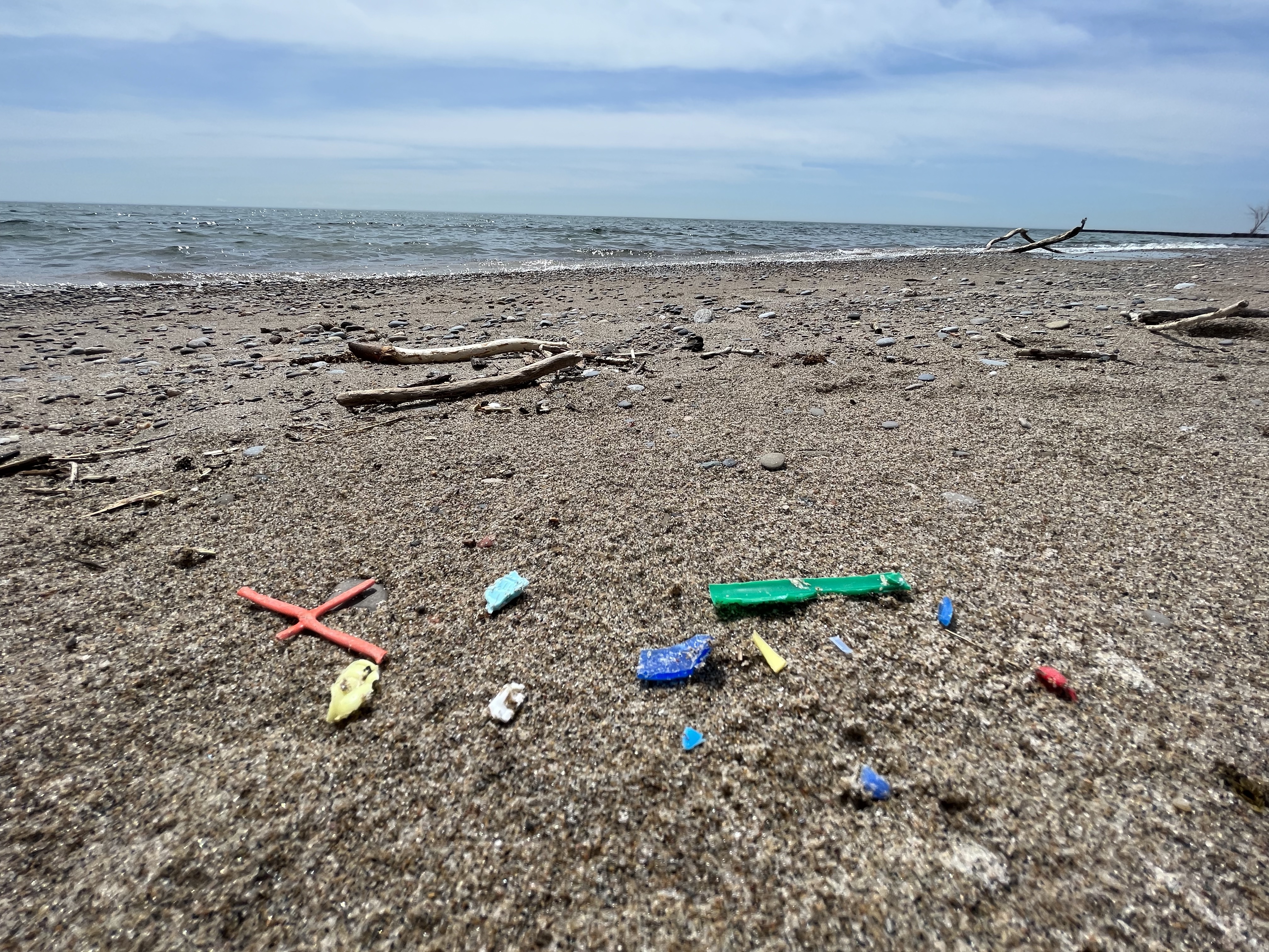 Microplastic contamination of sediments across and within three beaches ...